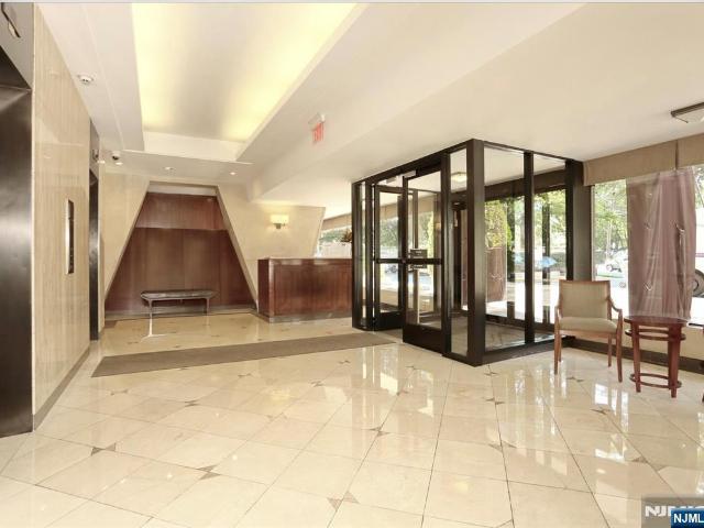 4 Horizon Road # G 3