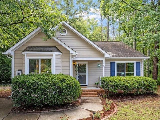4 Icon Ct, Durham, NC 27703