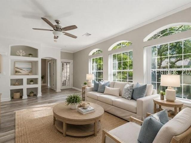 4 Indigo Run Dr Apt 2810, Hilton Head Island, SC 29926