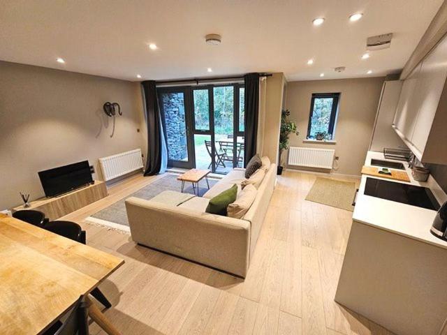 4 Ironworks Road, Backbarrow 2 bed apartment to rent £1,195 pcm £276 pw