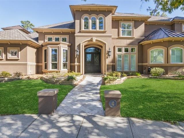 4 Island Green Ct, Kingwood, TX 77339