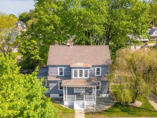 4 Julian St, Norwich, CT 06360