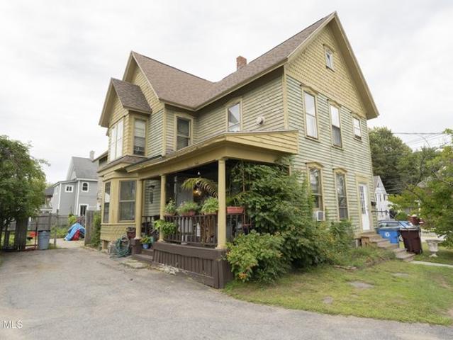 4 James St, Gloversville, NY 12078