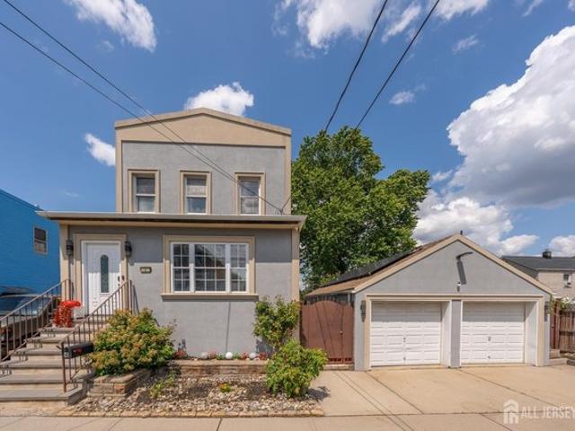 4 Jeanette St, Carteret, NJ 07008