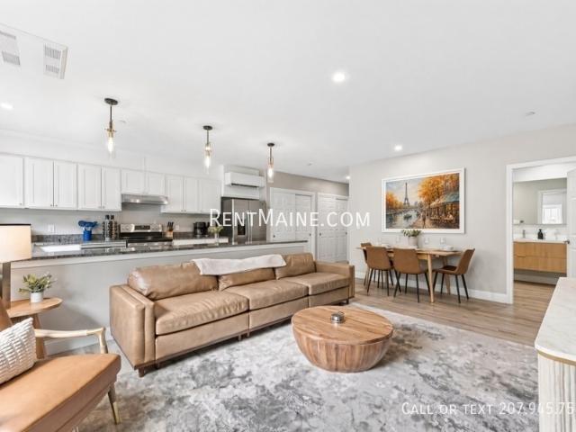 4 Jefferson Way Apt 2 beds, 1 full bath