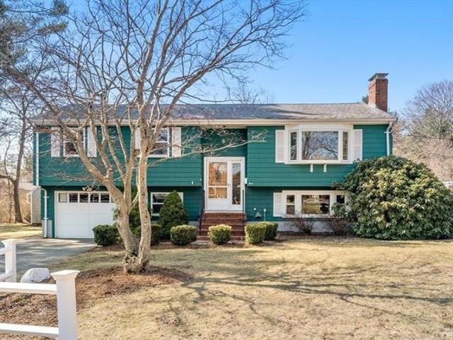 4 Jeffrey Rd, Canton, MA 02021