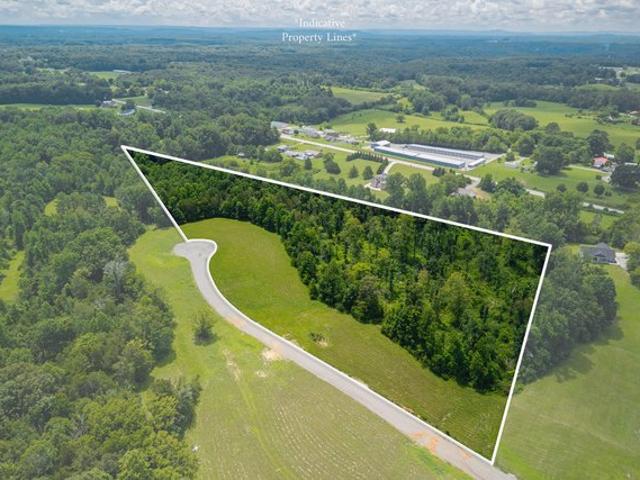4 Johnson Chapel Rd, Sparta, TN 38583