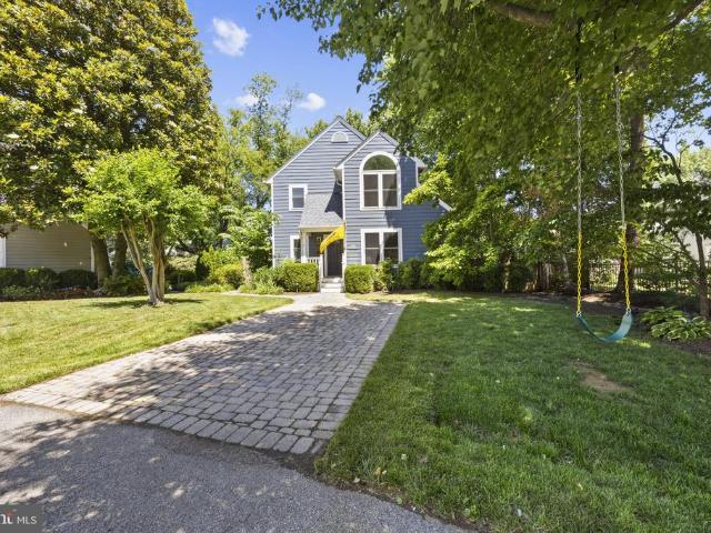 4 Kelly Court