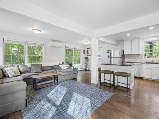 4 Kendall Pond Road