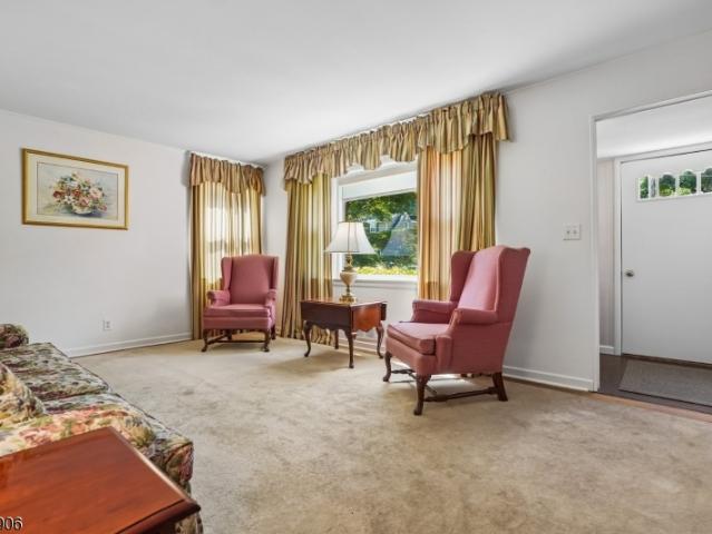 4 Kensington Rd