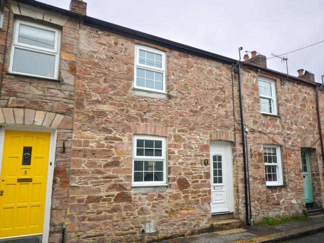 4 King Street, Lostwithiel PL22, 2 bed terraced house to rent, £980 pcm | PrimeLocation