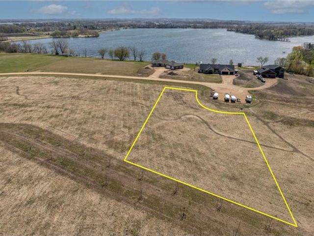 4 Lakeview Ct, Cleveland, MN 56017