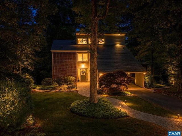4 Lakeview Cir
