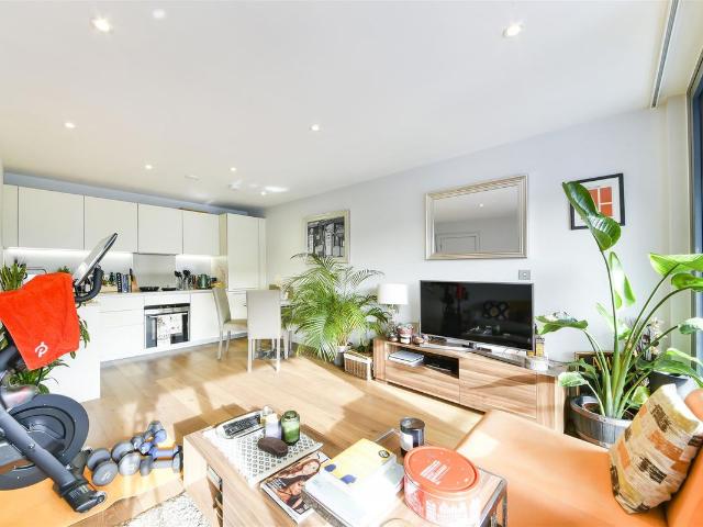 4 Lambarde Square, London SE10, 1 bed flat to rent, £1,900 pcm | PrimeLocation