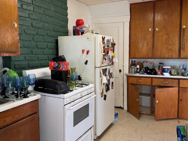 4 lawrence park rowhouse investment package street 4