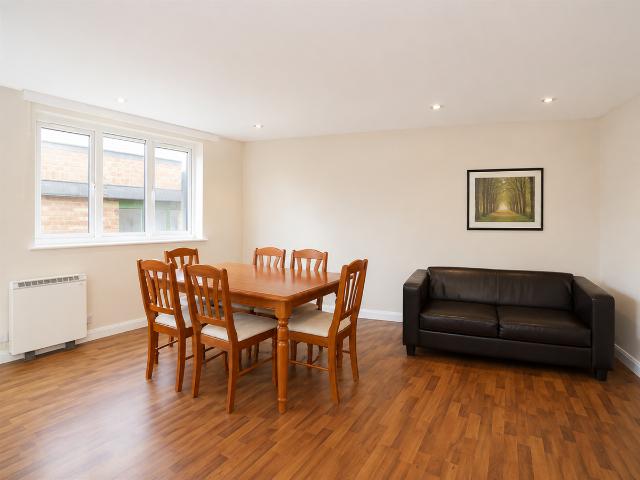 4, Lathwell Court, Reginald Street, Town Centre LU2, 1 bed flat to rent, £850 pcm | PrimeLocation