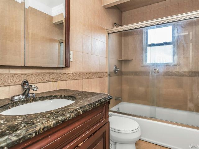 4 Laurette Ln, Freeport, NY 11520 | MLS #939812