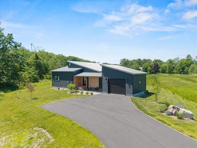 4 Leeward Mdws, Biddeford, ME 04005