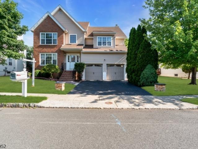 4 Leigh Rd