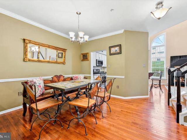 4 Lincoln Drive