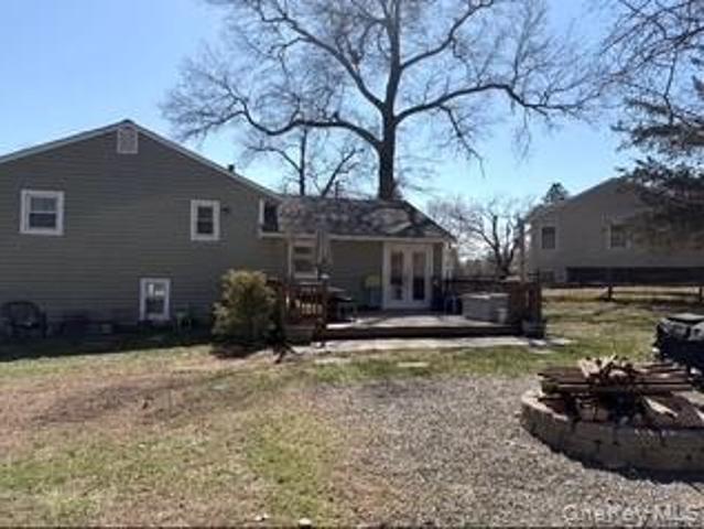 4 Linden Drive