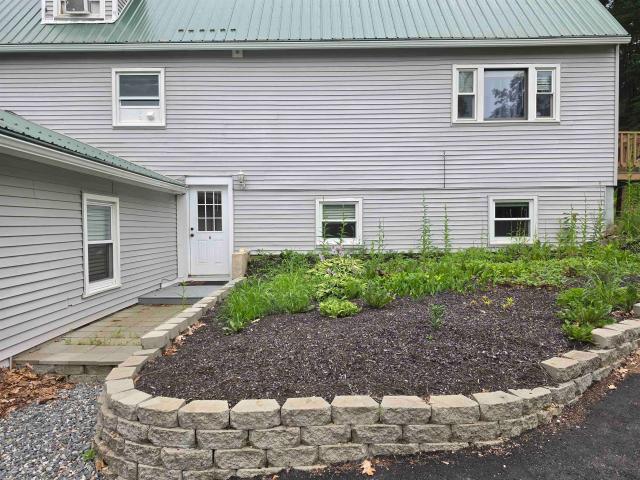 4 Little River Road