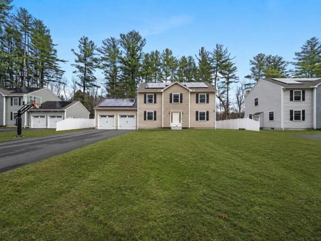 4 Lorelai Way, Nashua, NH 03062
