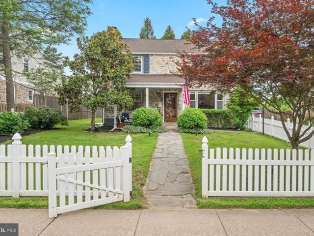 4 Lowrys Ln, Bryn Mawr, PA 19010