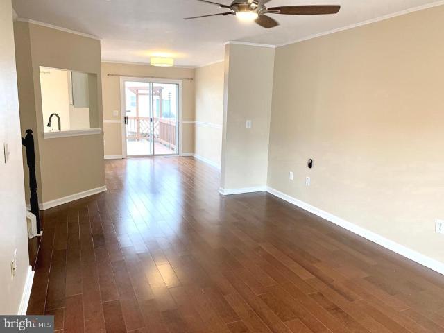4 Putman Court