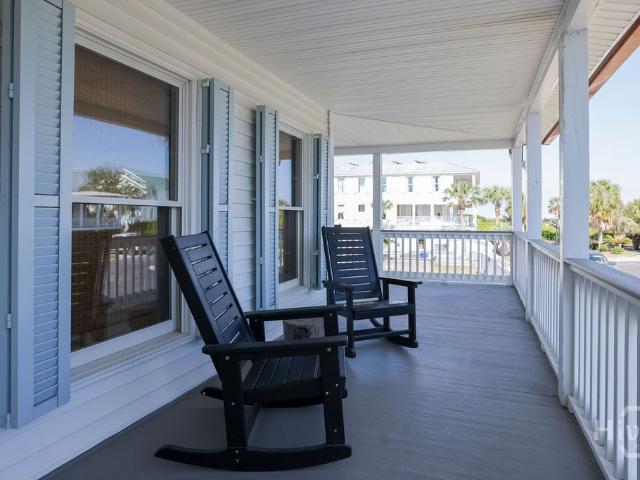 4 Palmwood Court