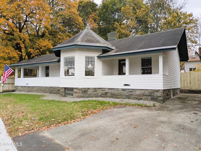 4 Palmer Ave, Corinth, NY 12822 | MLS #202527 | Compass