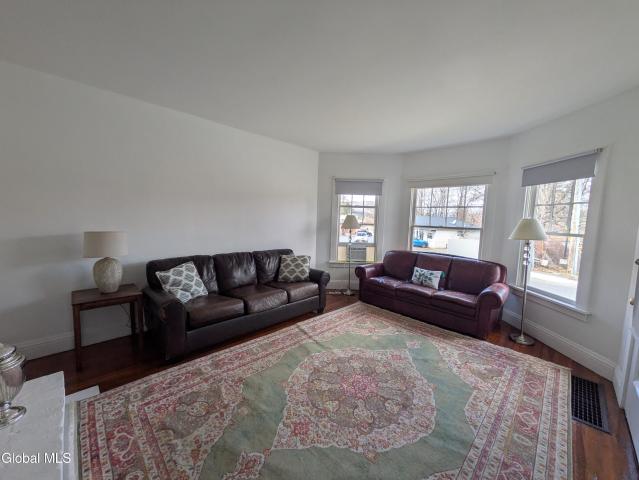 4 Palmer Avenue