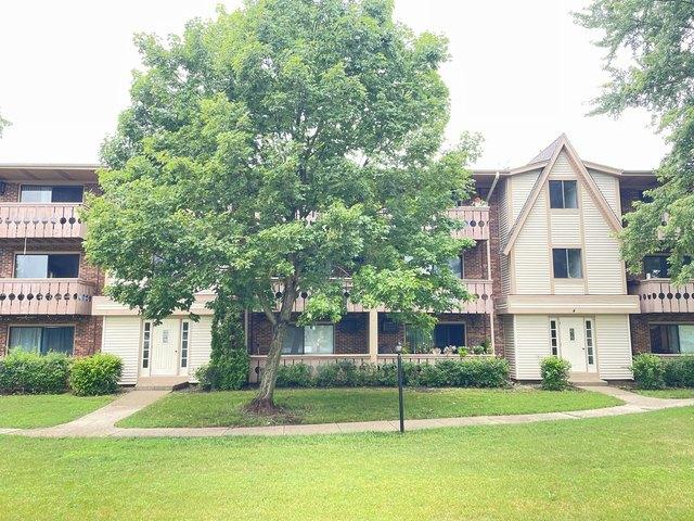 4 Parkside Ct Apt 7, Vernon Hills, IL 60061