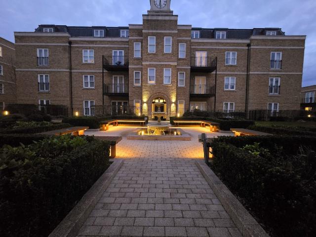 4 Paxton House, Chambers Park Hill SW20, 3 bed flat to rent, £4,200 pcm | PrimeLocation
