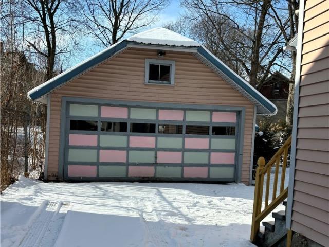 4 Pearne Avenue