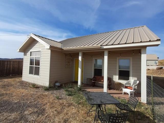 4 Peters Ln, Alpine, TX 79830