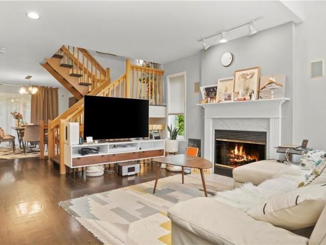 4 Pinewood Circle