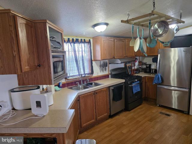 4 Pine St, Fredericksburg, PA 17026 | MLS #PALN2025 | Compass