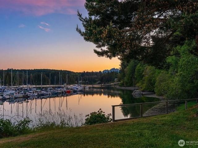4 Pintail Rd, Port Ludlow, WA 98365