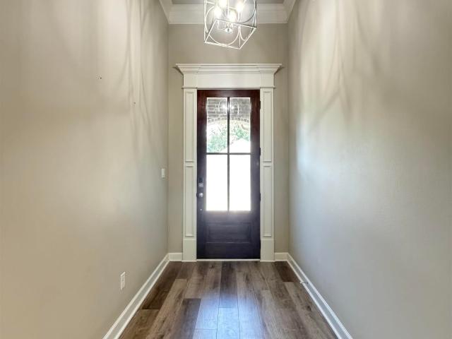 4 piper ln