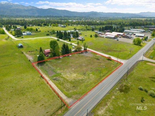 4 Pleasant Acres