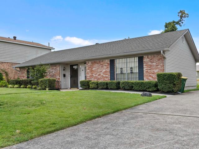 4 Pleasant Ct
