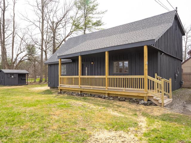 4 Pleasant Ln, Poughkeepsie, NY 12603 | MLS #978570 | Compass