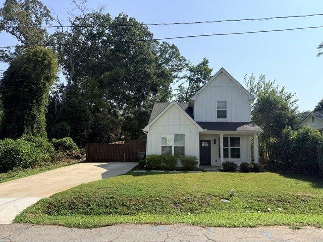 4 Plum Dr, Greenville, SC 29605