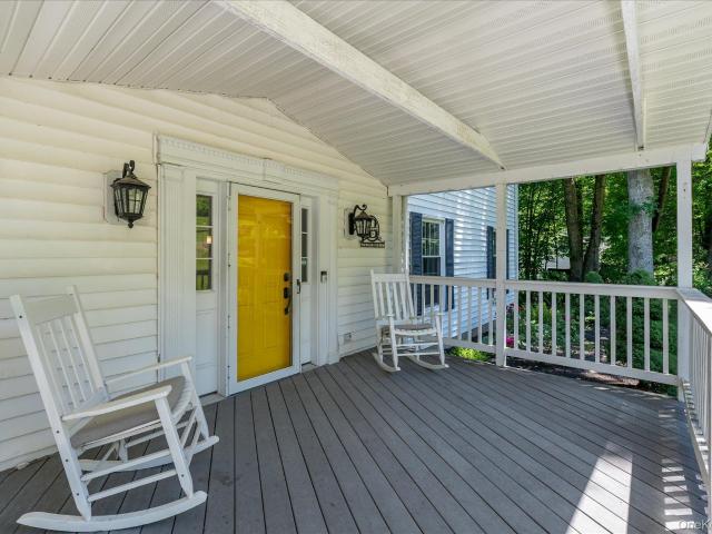 4 Plum Tree Court