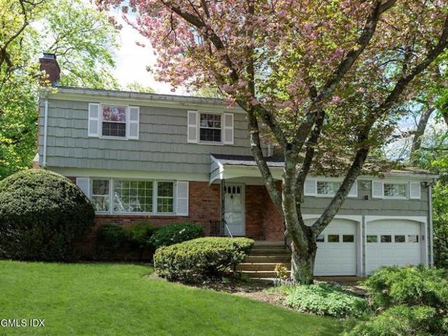 4 Ponderosa Dr, Greenwich, CT 06830