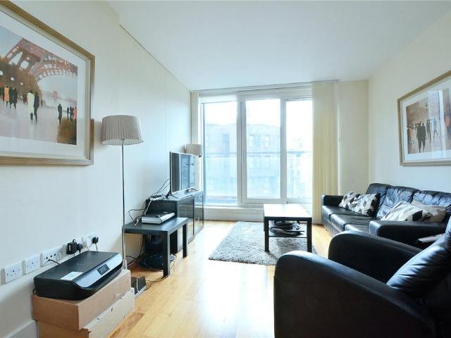 4 Praed Street, London W2 2 bed flat to rent £4,116 pcm £950 pw