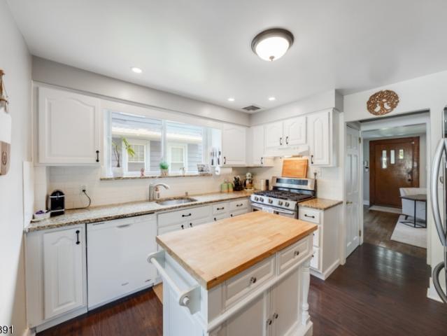 4 Prospect Pl