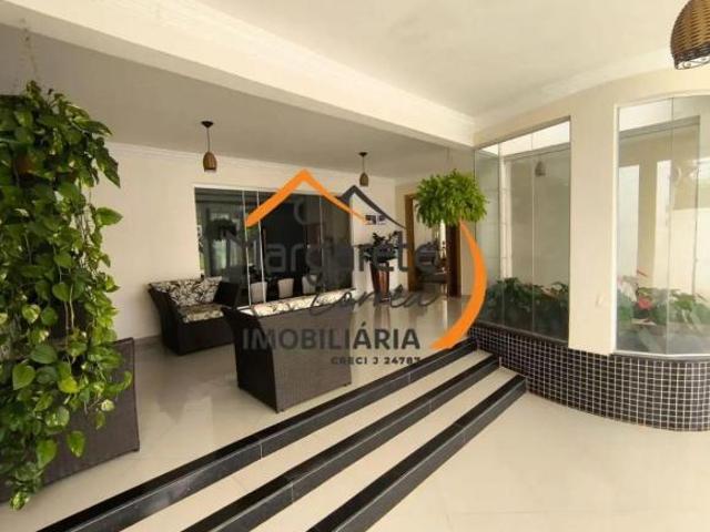 4 QUARTOS/4 SUÍTES/SUÍTE MASTER COM SACADA/2 SALAS/TERRAÇO COM CHURRASQUEIRA E COZINHA