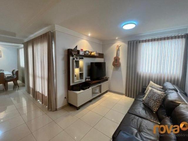 4 quartos 4 suites no Setor Centro